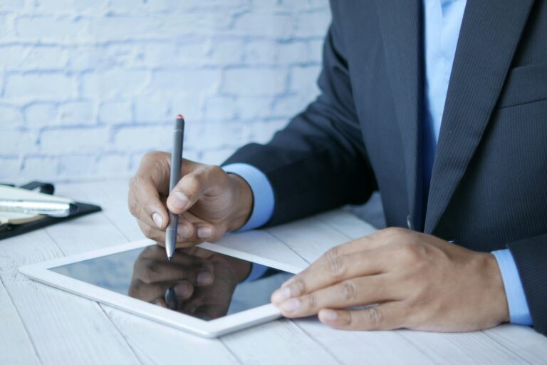 Digital Signatures vs. Electronic Signatures: 5 Key Differences - SSL.com